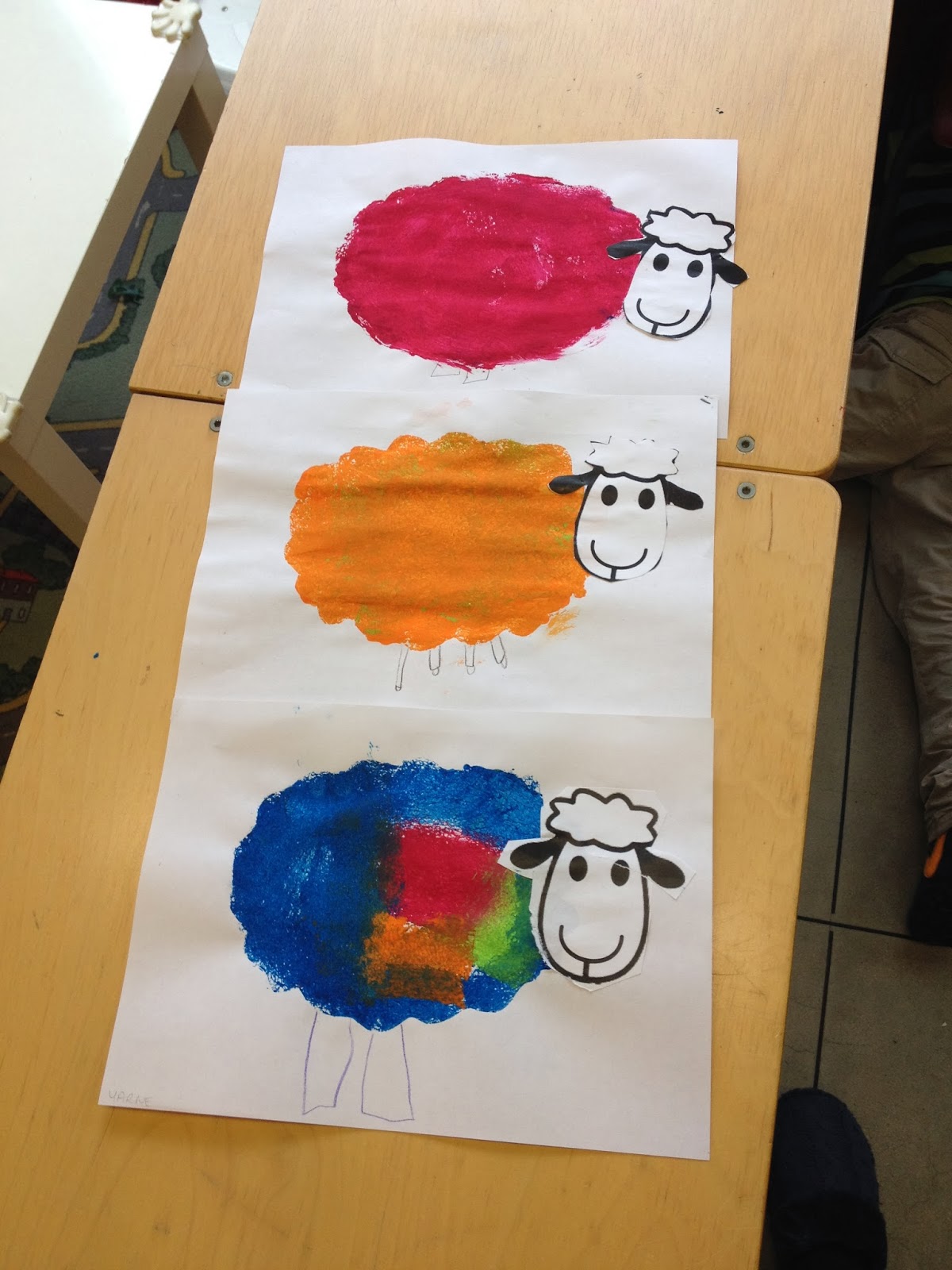 Freinet on the MOVE - Blog oudste kleuters: Tamponeren, tamponeren!