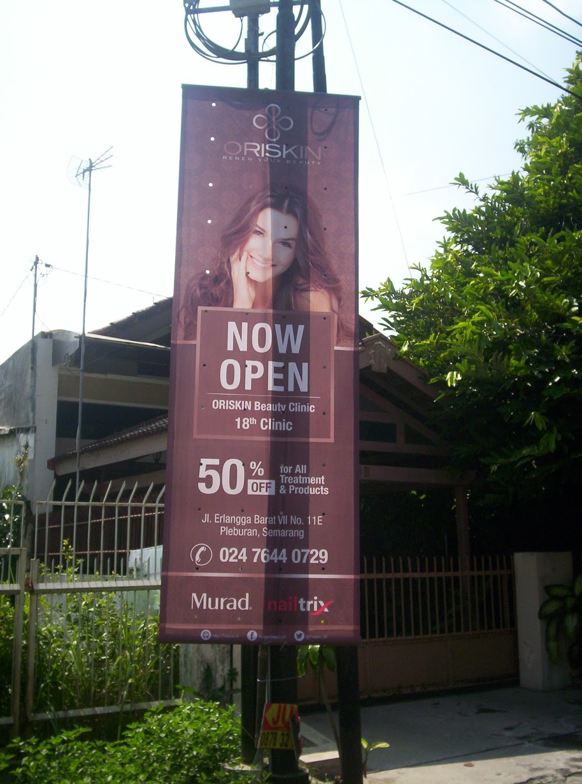Vertical Banner Promo Outdoor Event Opening ORISKIN Semarang ...