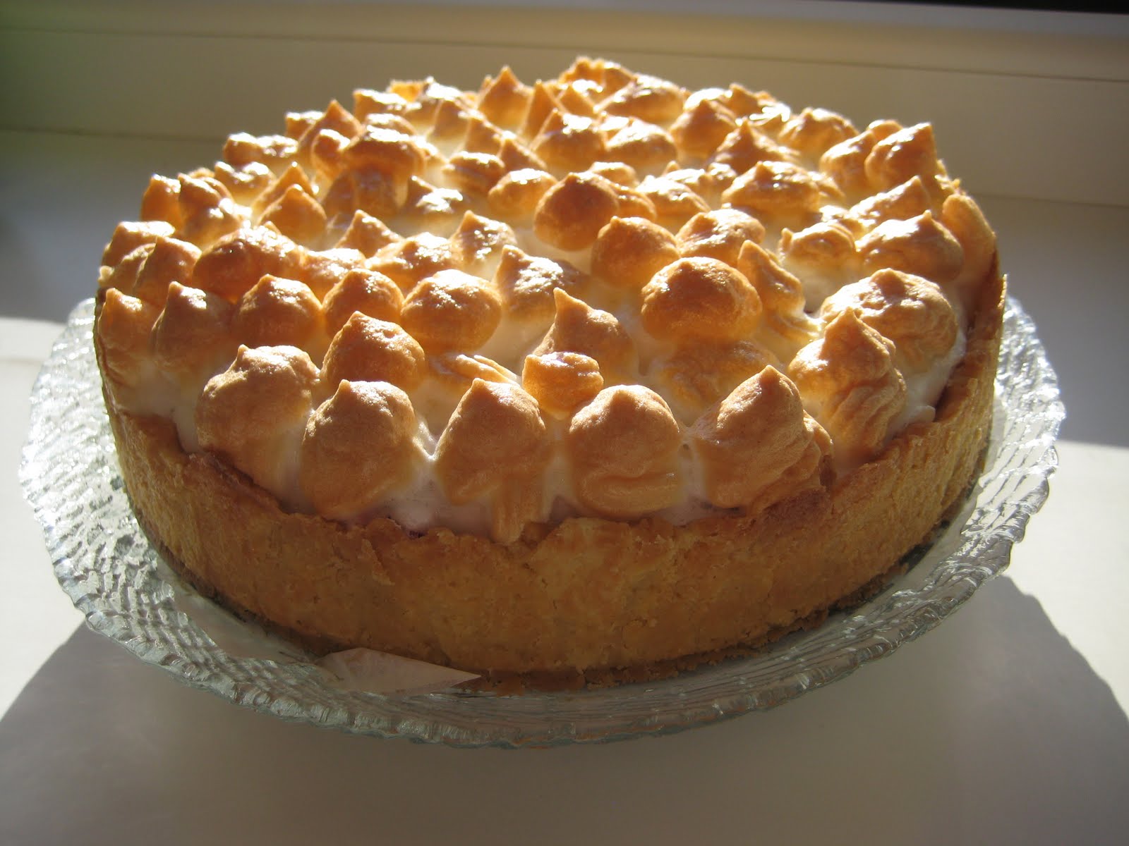 Vanapere köögikatsetused: Emadepäeva punasesõstra-beseekook