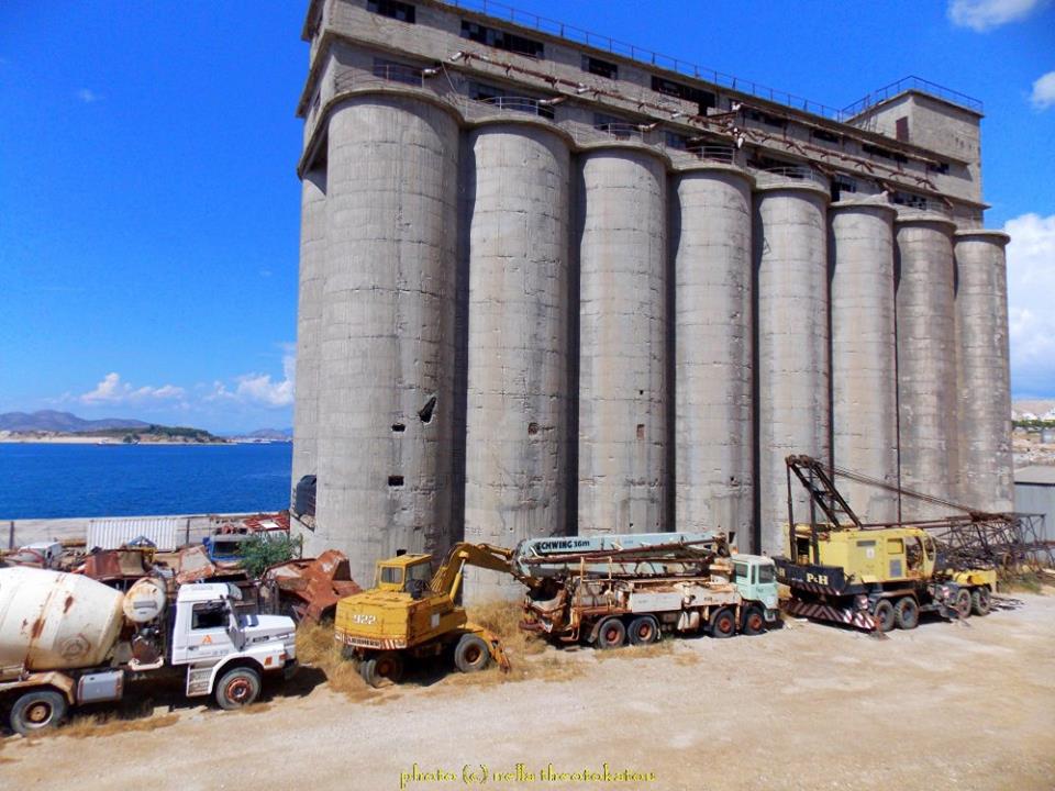 Homo Universalis: ΕΡΓΟΣΤΑΣΙΟ ΛΙΠΑΣΜΑΤΩΝ ΔΡΑΠΕΤΣΩΝΑΣ - ΦΩΤΟΓΡΑΦΙΚΟ ...