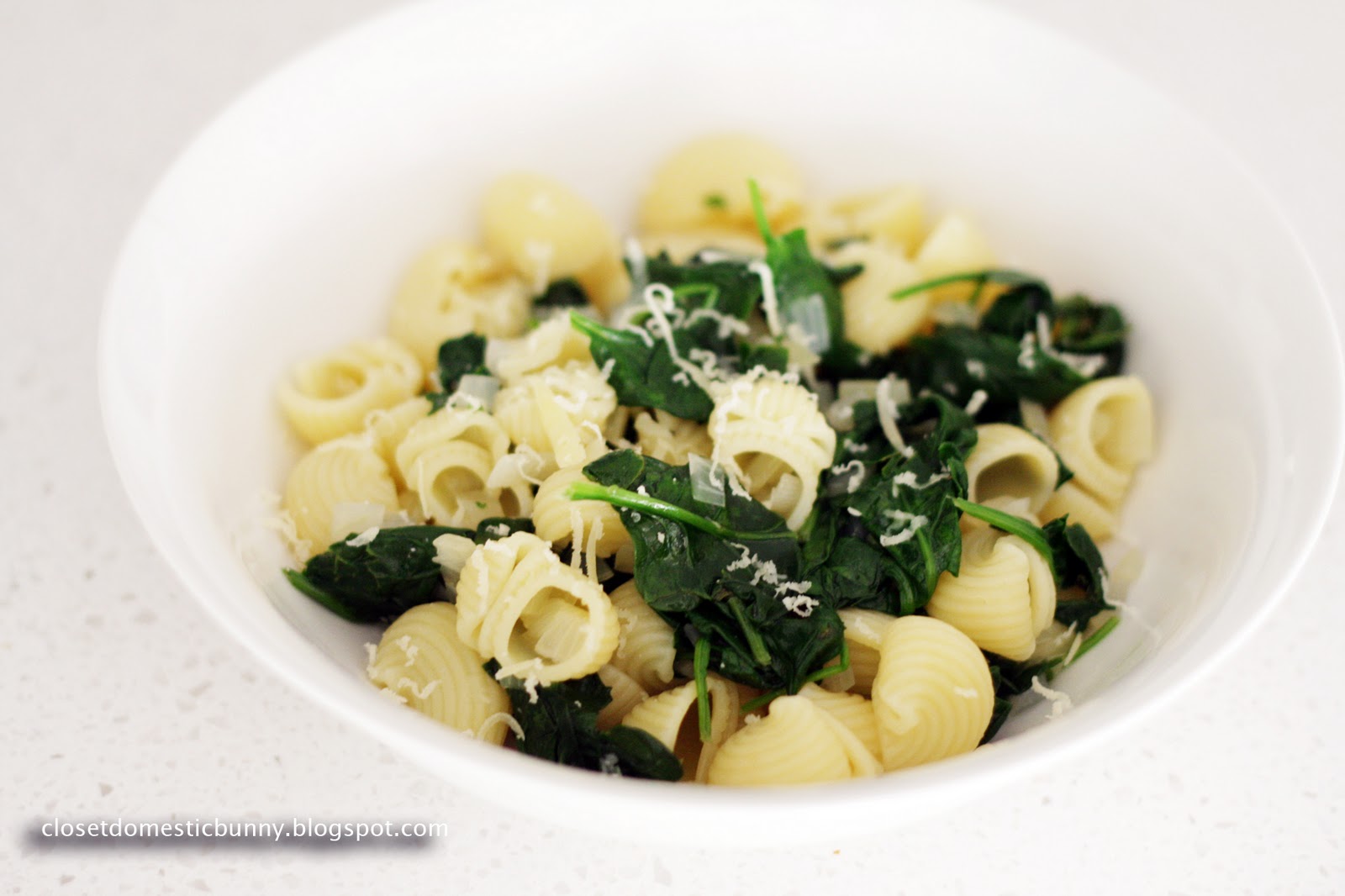 cooking. eating. carousing.: pipe rigate alla crema verde