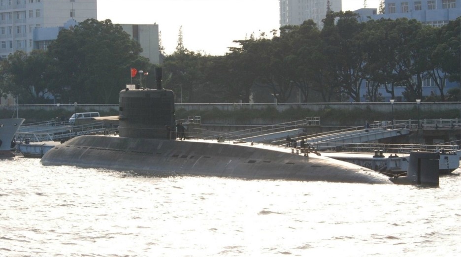 Warships-Arabic: الفصل الثالث-الغواصات التقليدية-Yuan Class (AIP)-Type 041