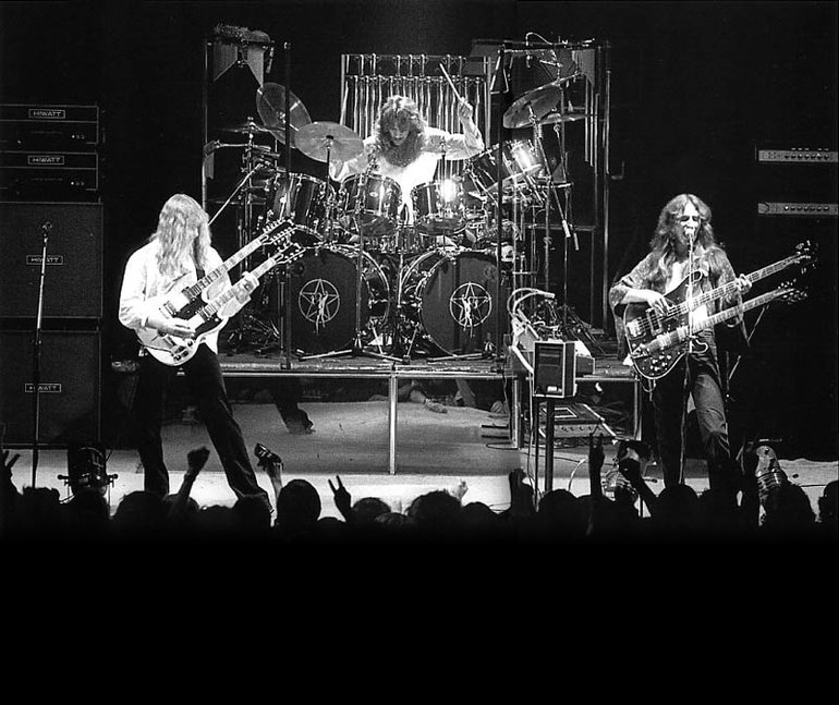 Rush - Biografia ~ Espírito de Rock - Ouça álbuns clássicos via streaming!
