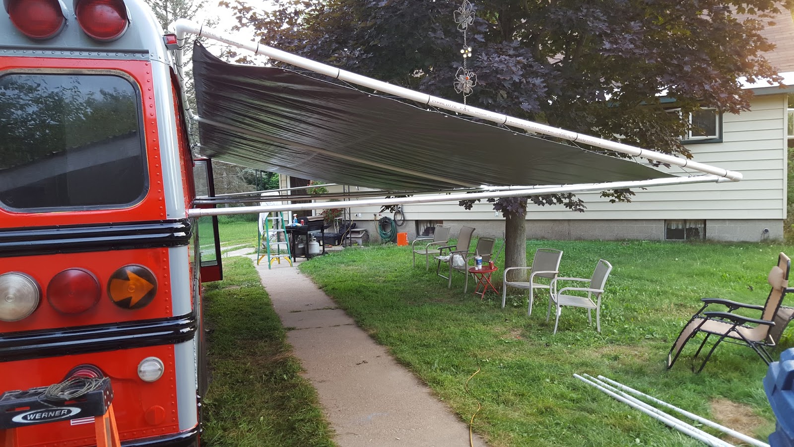 Here's To Us Bus: Made In The Shade.