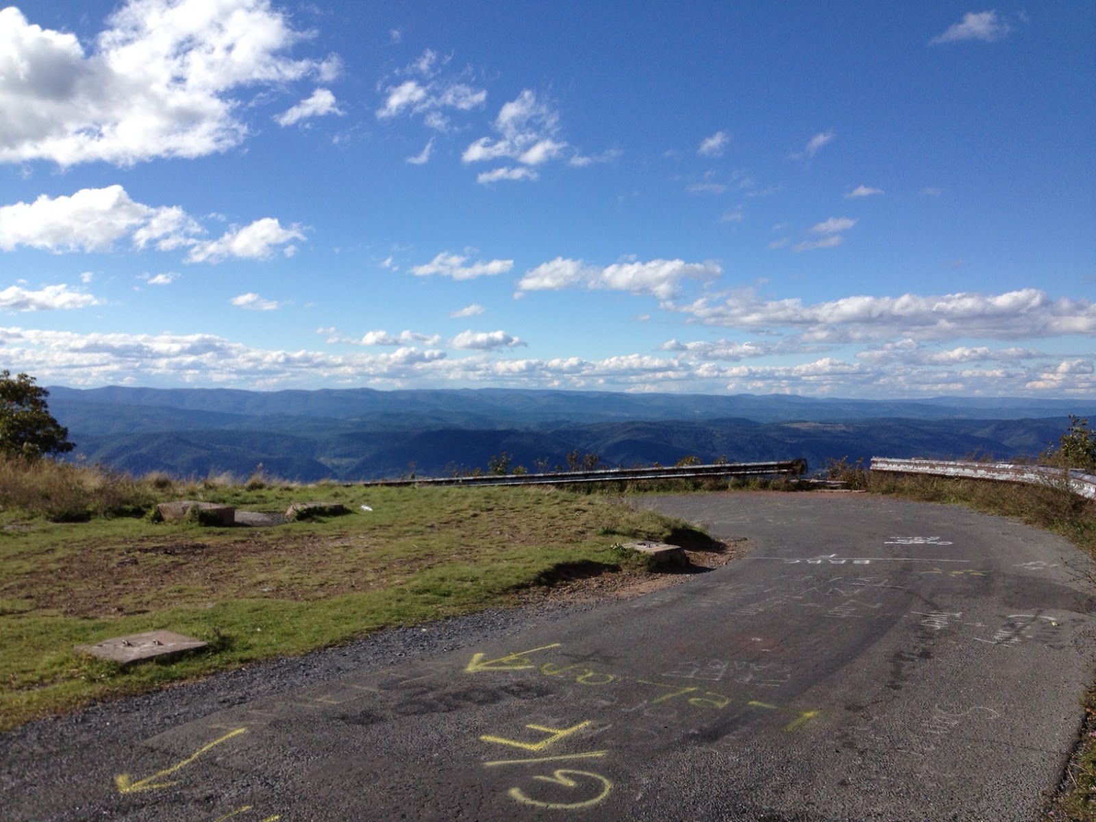 SpokeSongs Bike Blog: Ride to Reddish Knob with New and Old Friends