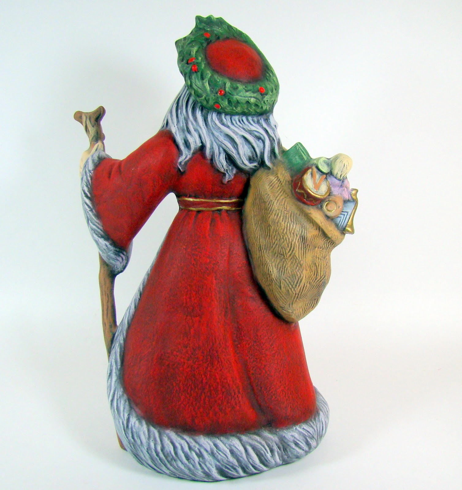 Magnolia's Attic: Old World Santas