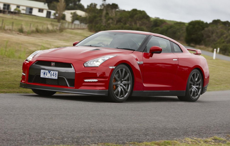 Nancys Car Designs: 2012 Nissan GT-R Review