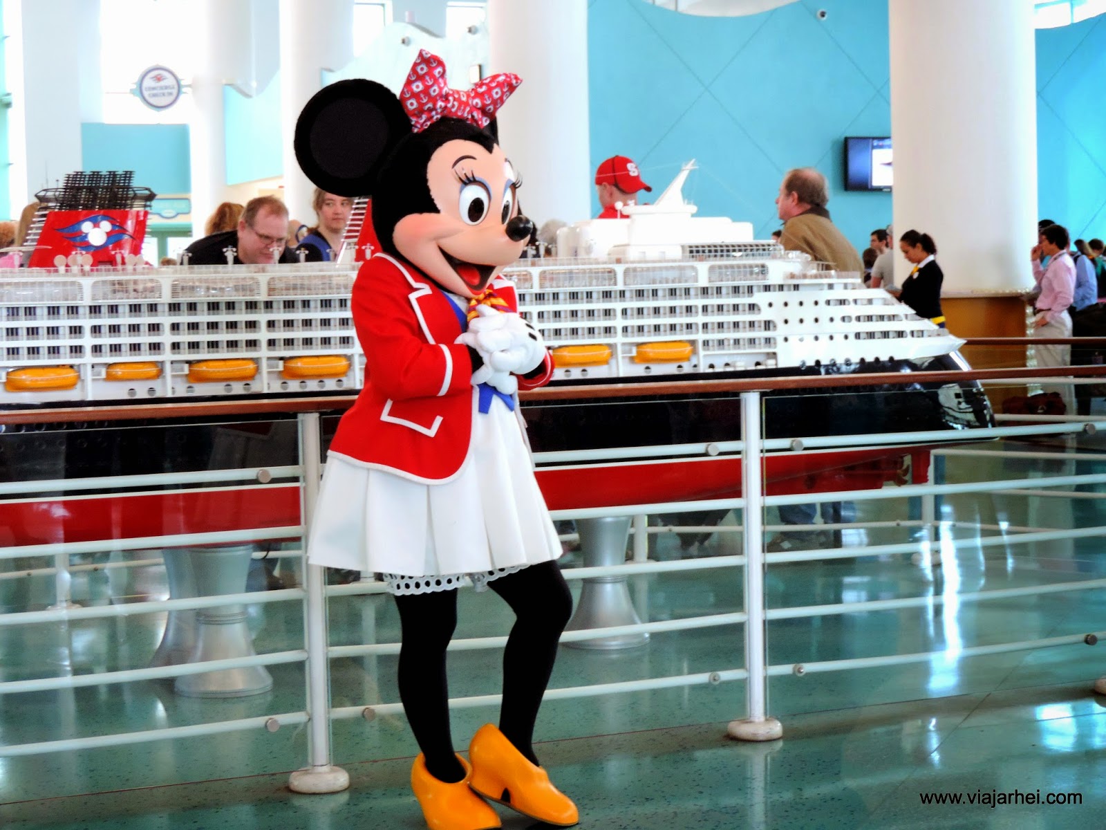 Encontro com personagens no Disney Dream | Viajar hei - Relatos, dicas ...