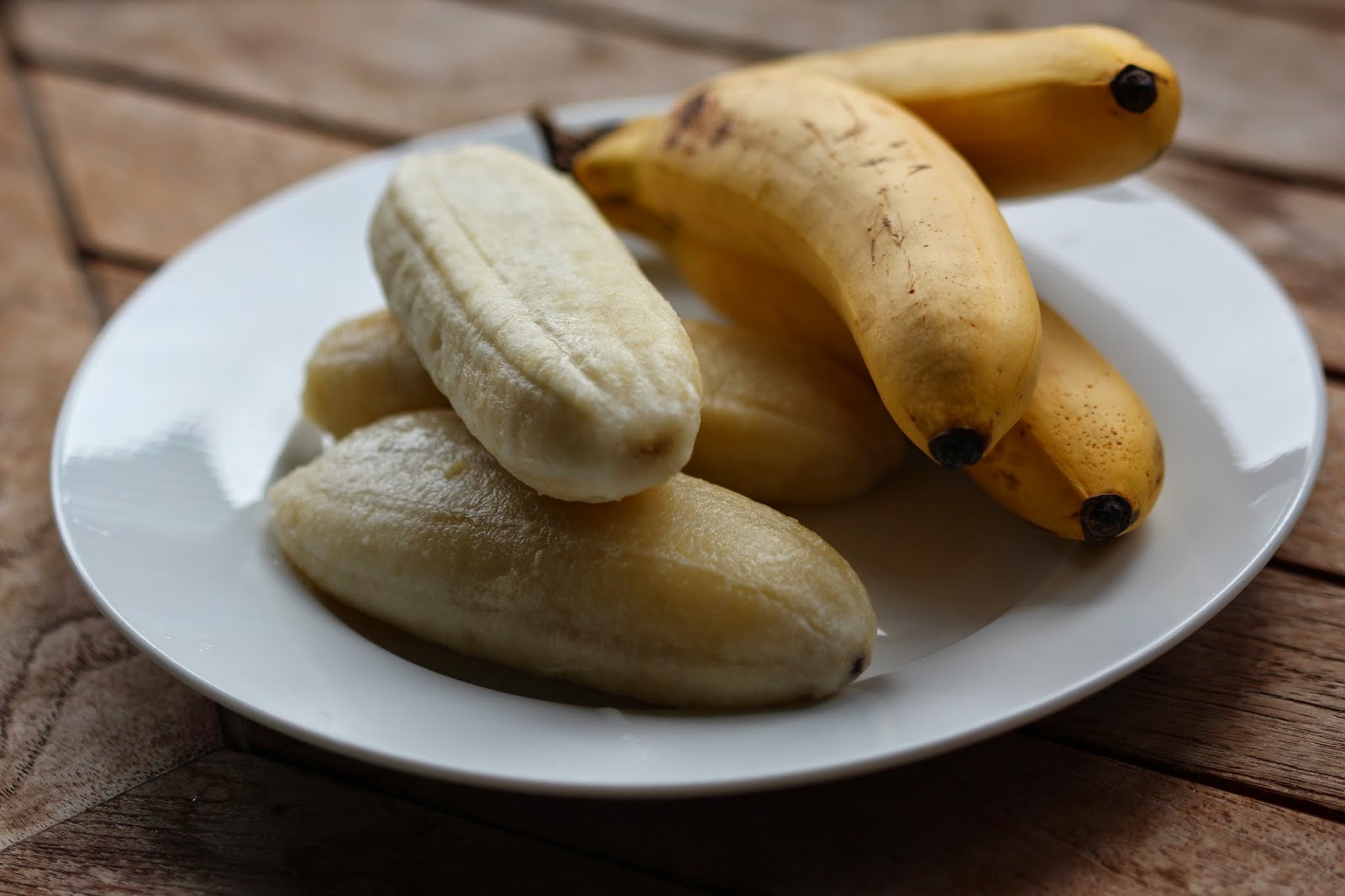 Candice's Cusina: Turon (Fried Banana Spring Rolls)