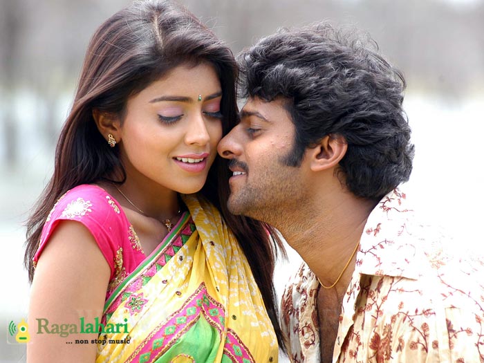 PrabhasMyHero Blog: Chatrapathi Movie Stills