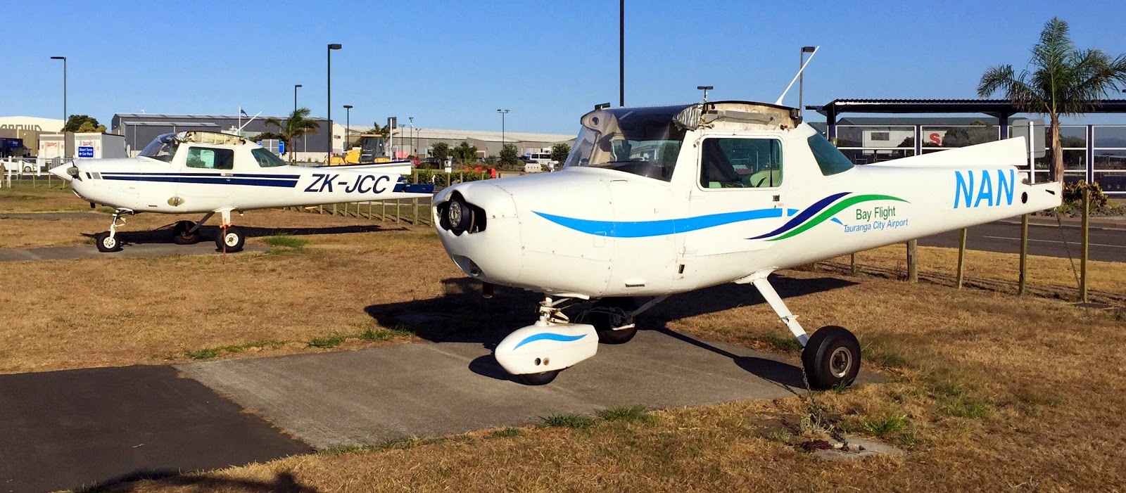 NZ Civil Aircraft: Wingless trio moving on - or off