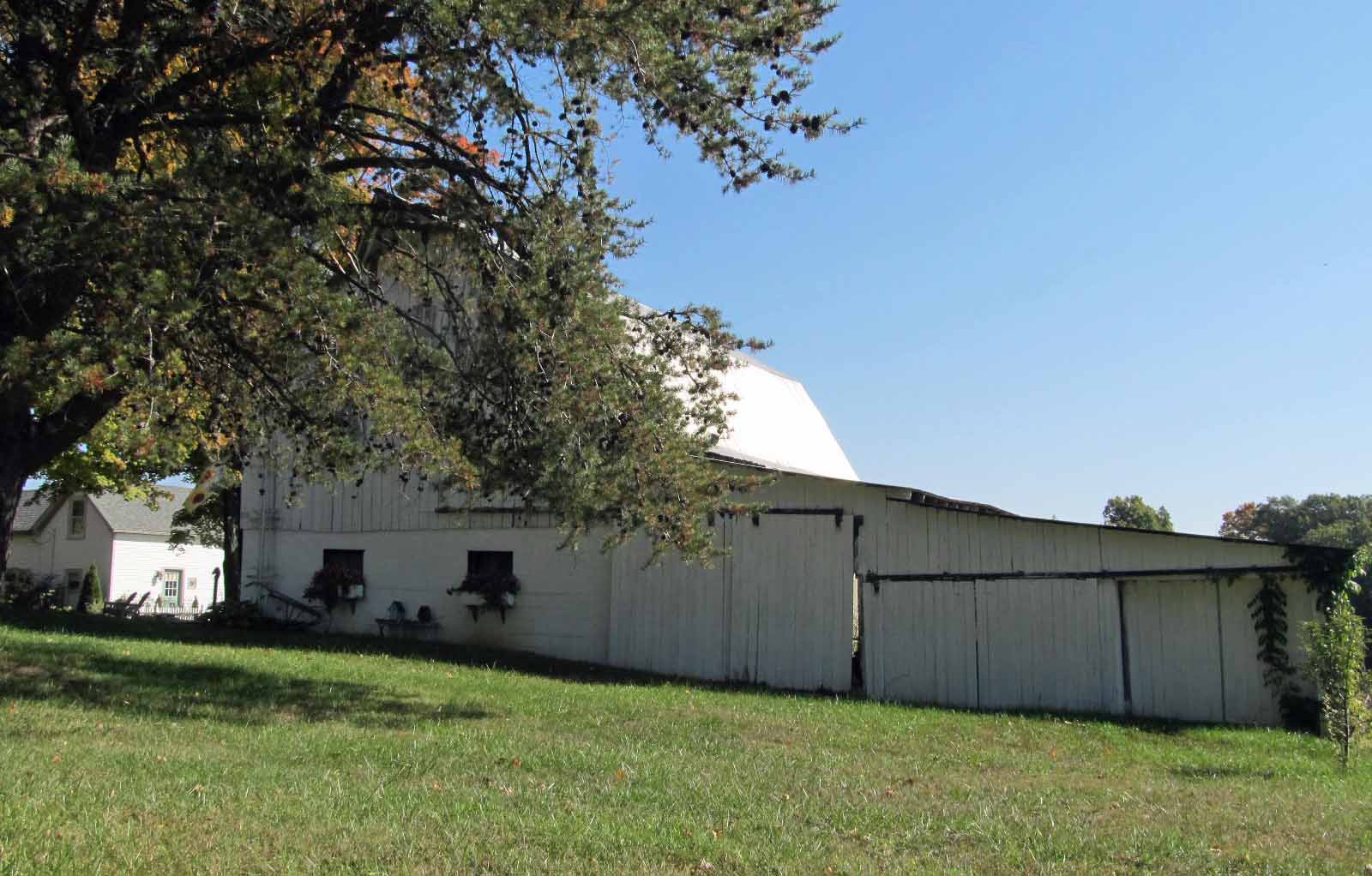 Summit Musings: Barn Charm - Starlight, Indiana