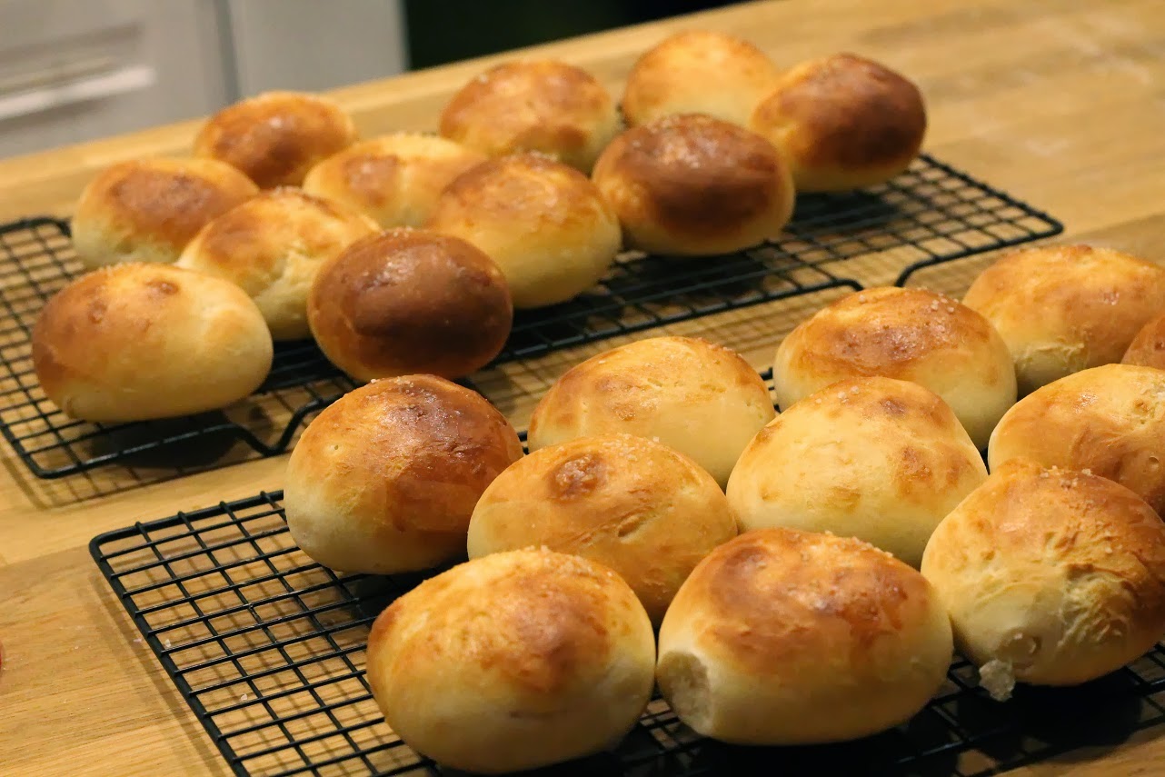 FOOD by Andreas: Kuvertbröd - Swedish Dinner Rolls