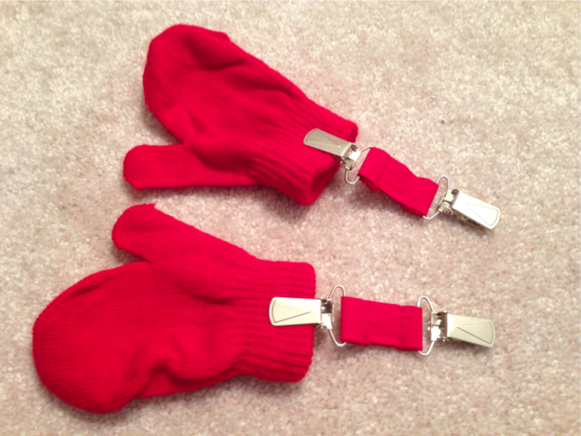 The Pursuit of Happiness: DIY Sew Childrens' Mitten Clips