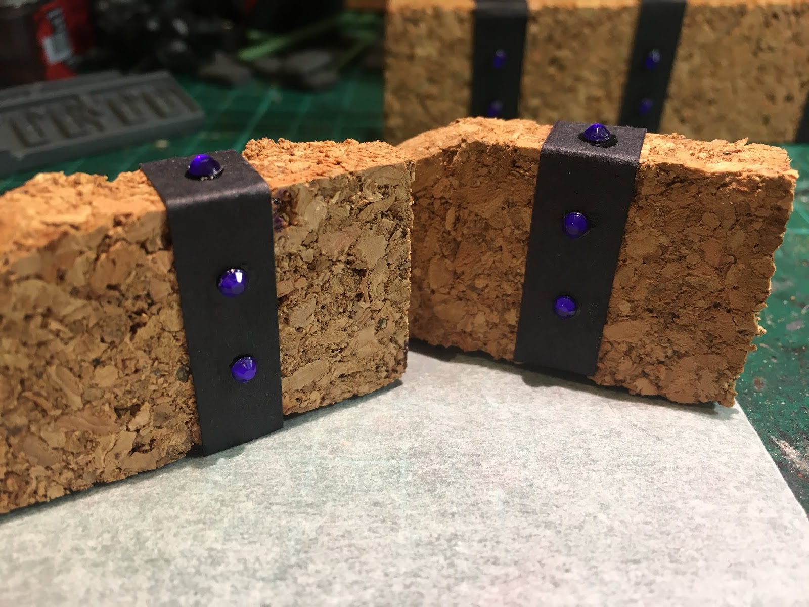 Sword of templar: Terrain Showcase & tutorial - Cork walls with metal ...