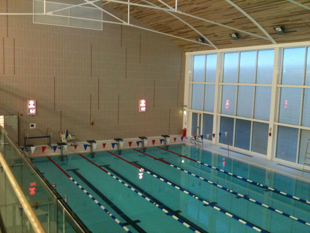 SWIMMING ROUND LONDON: Ladies and gentlemen, I give you ...