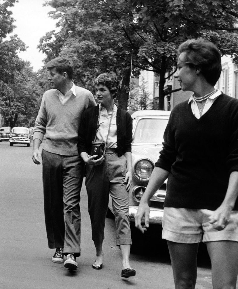 15 Rare and Fascinating Photographs of Jack and Jackie Kennedy in ...