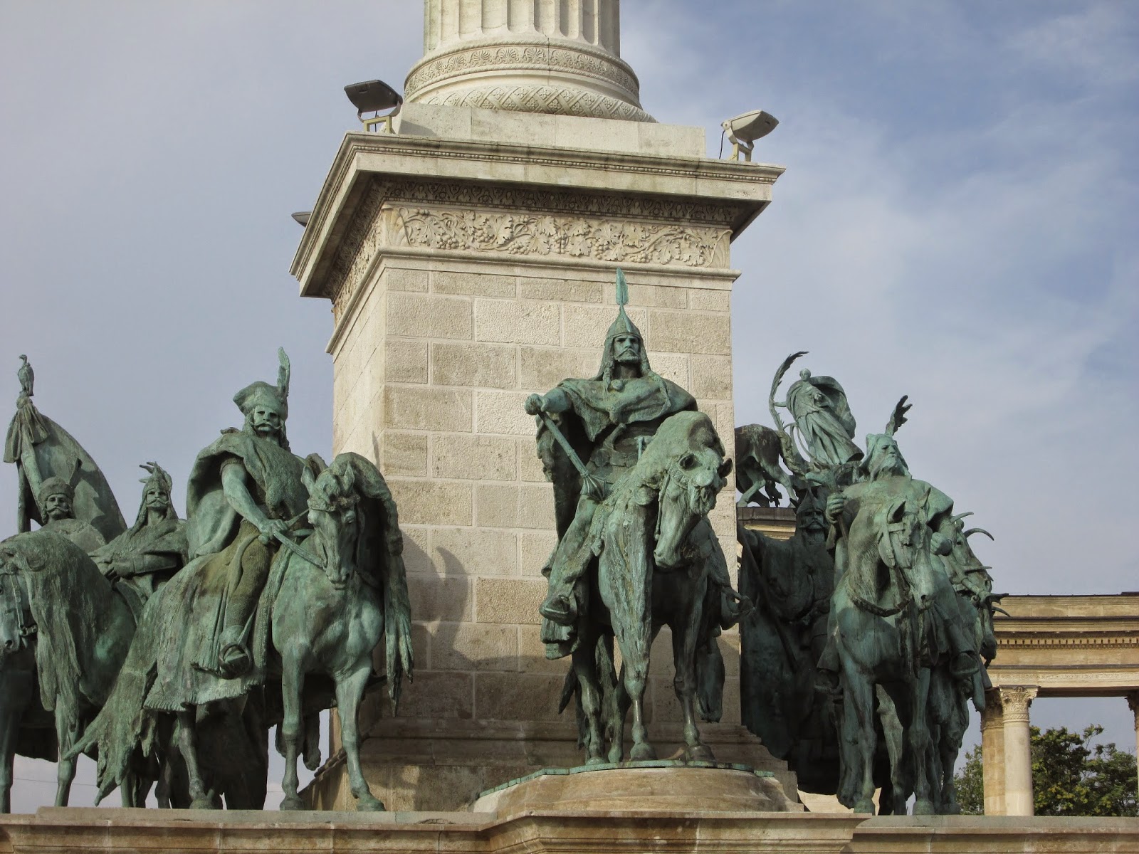 TRAS LAS HUELLAS DE HERÓDOTO. . . : LOS SIETE JEFES MAGIARES.