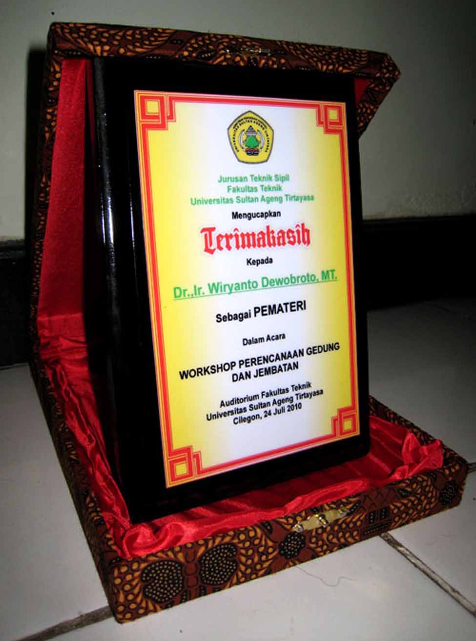 IBNU GALERI: VANDEL KAYU