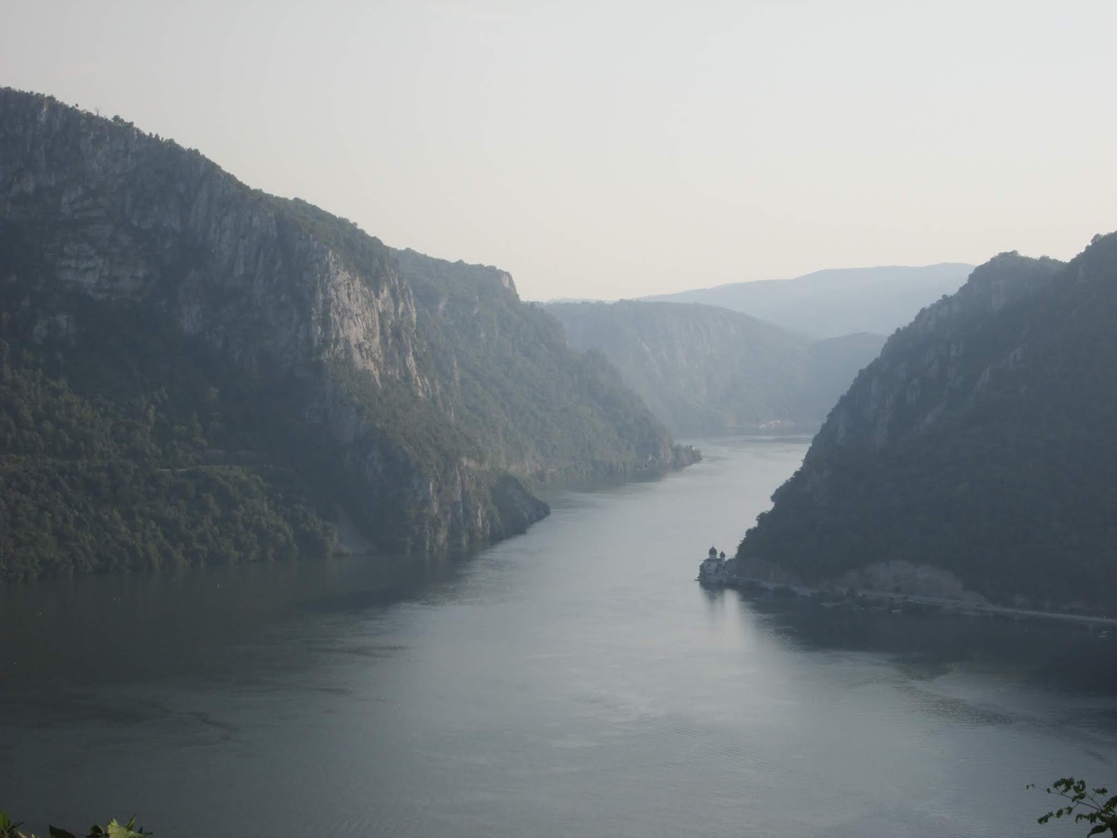 TRAS LAS HUELLAS DE HERÓDOTO. . . : EL RÍO DANUBIO.