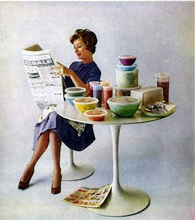 Fifi Flowers: FASHIONABLE Tupperware...