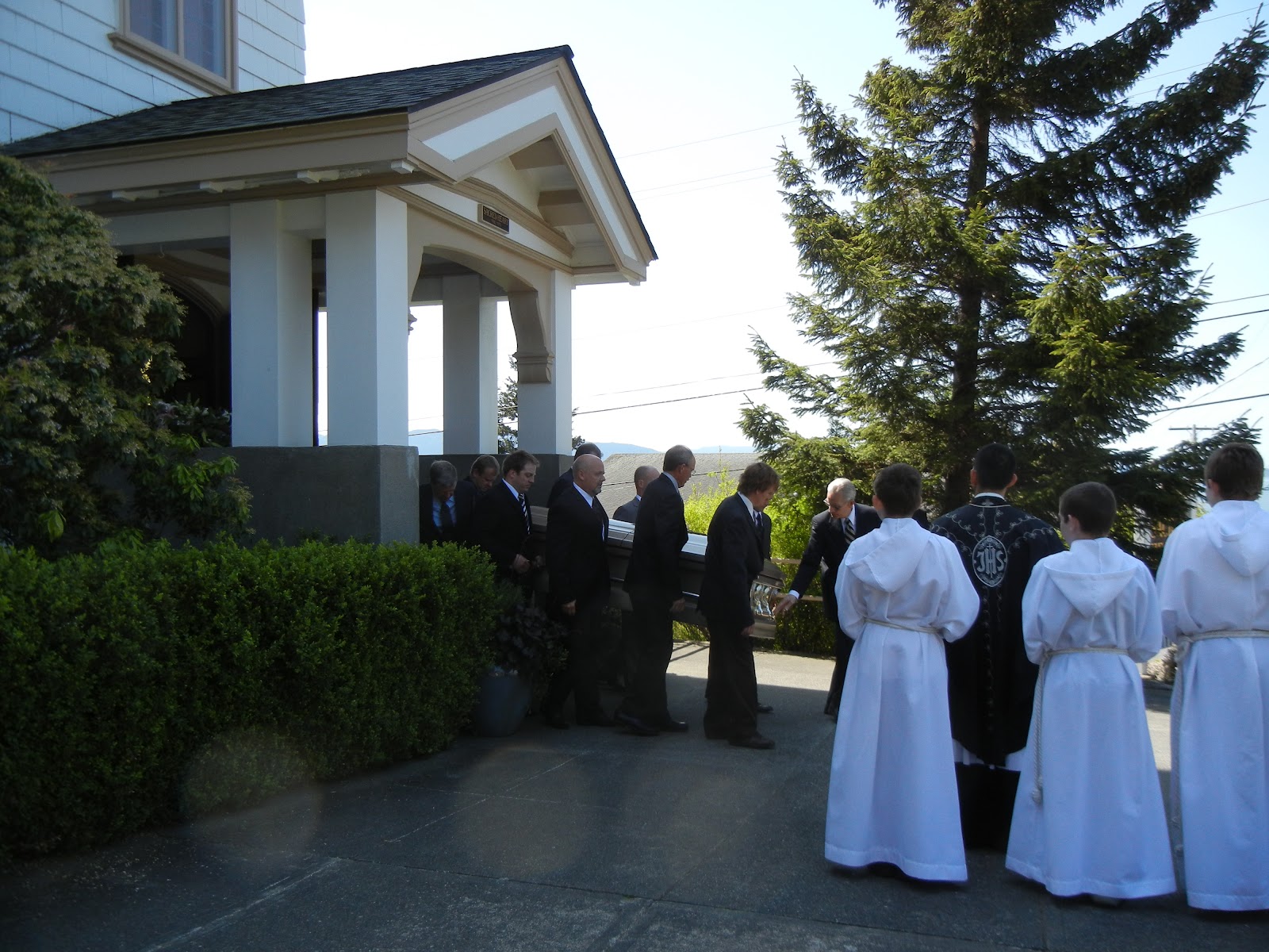 Glimpse of Peace: Farewell Father Qui Thac {Rest in Peace Marian}