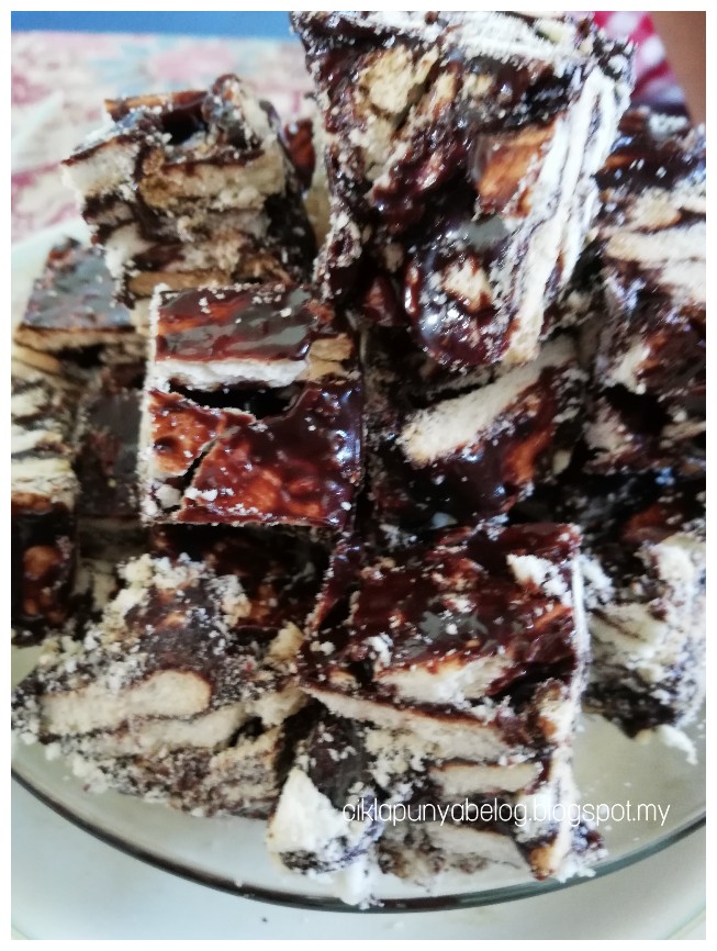 Biskut batik tanpa telur dan butter yang senang gila nak buat dan sedap ...