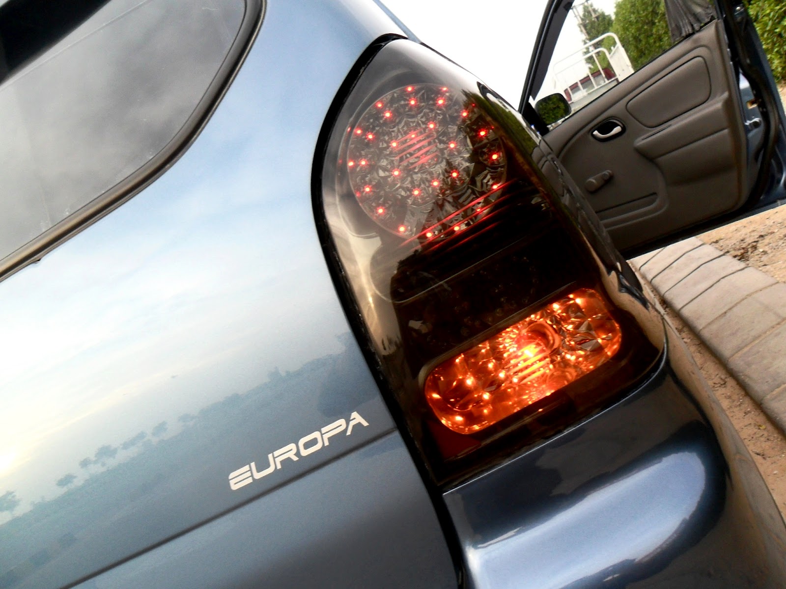 Modified Cars Lights: These are the pics of my work. Comments on any ...