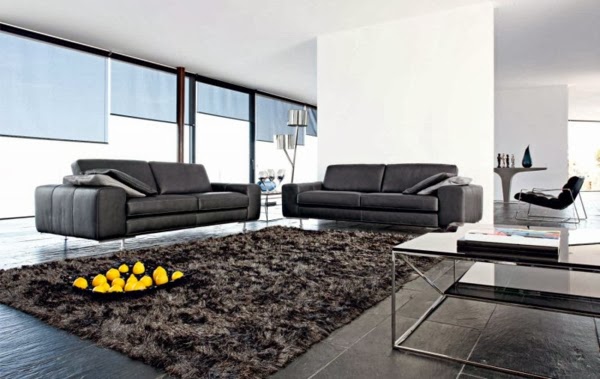 Salas con sofás color negro