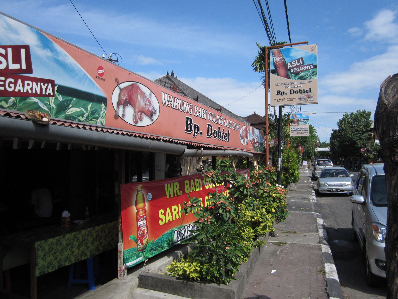 Try This Menu !!!: Babi Guling Bp. Dobiel - Nusa Dua, Bali (Lebaran 2012)