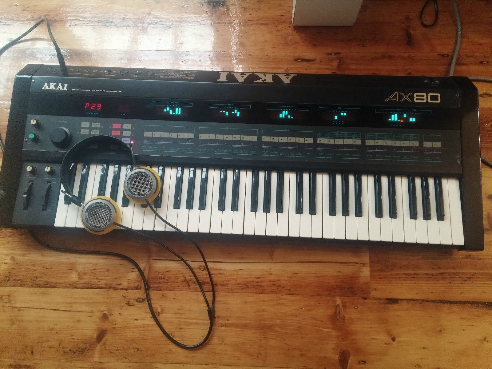 MATRIXSYNTH: Akai AX80