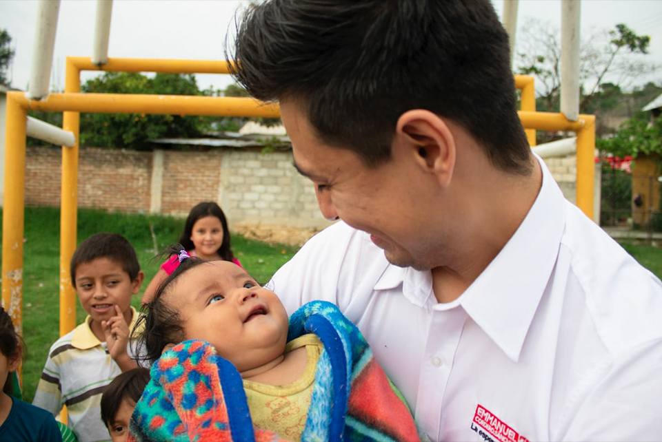 Emmanuel Cordero trabajara a favor de la niñez comiteca ~ El Blog de ...