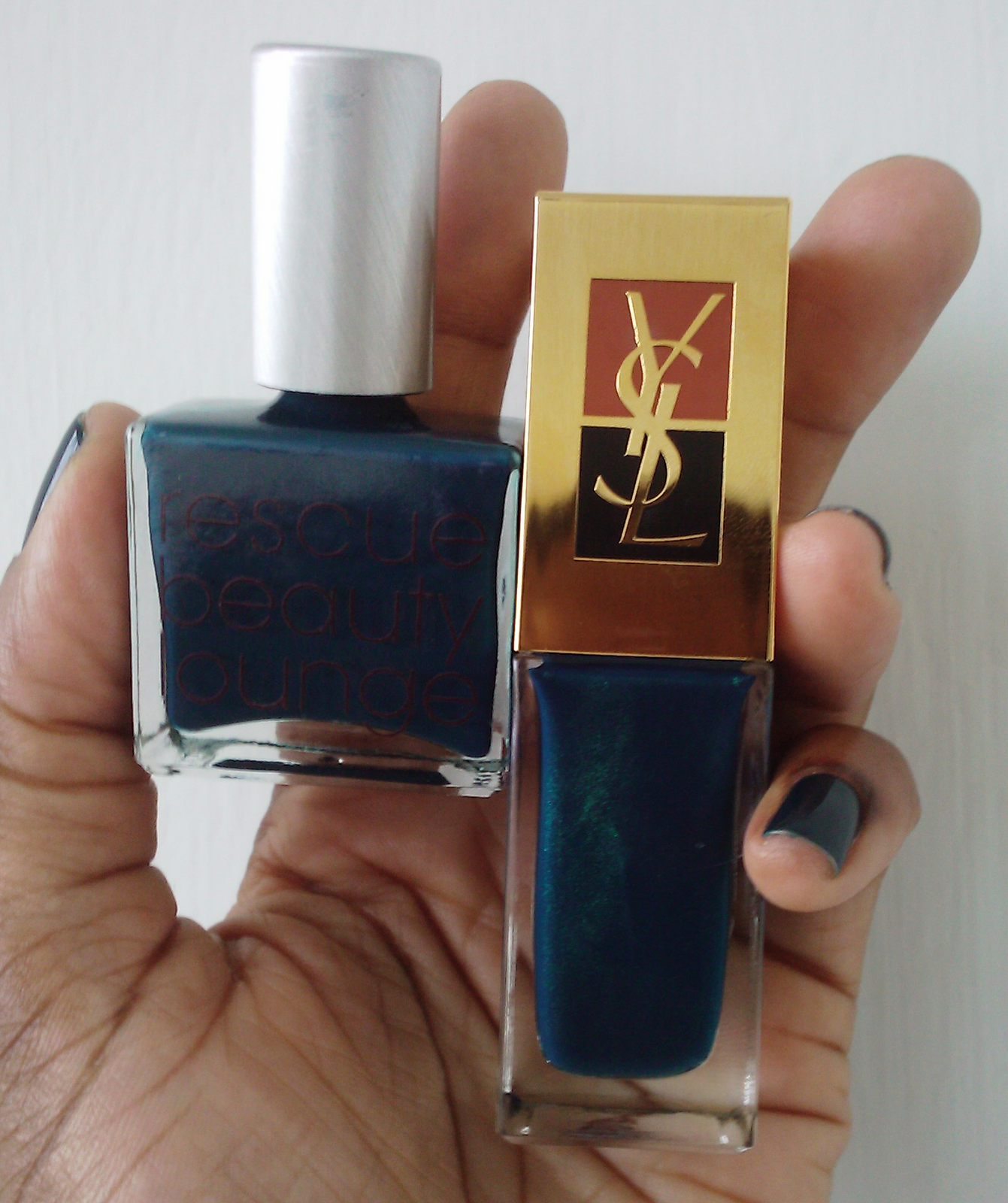 YSL La Laque Winter Green #43 - Mani of the Week - of the comely