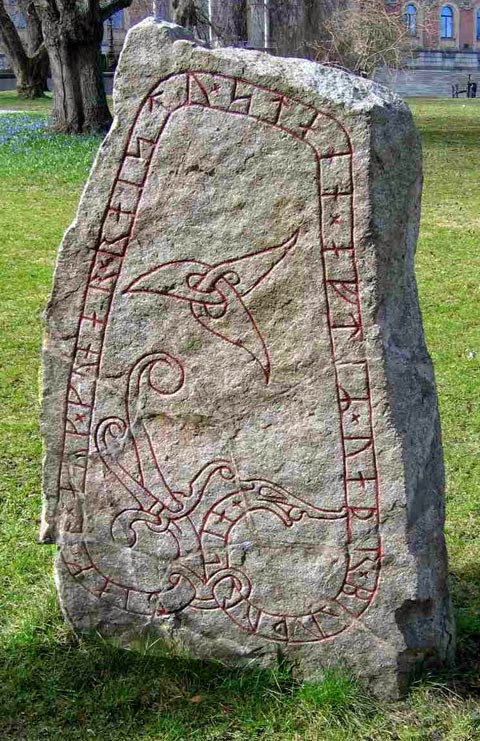 bensozia: Memorial Runes from the Viking Age