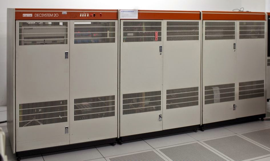 Exo Cruiser: Digital's DECSYSTEM-20 - Part 1 - External Parts