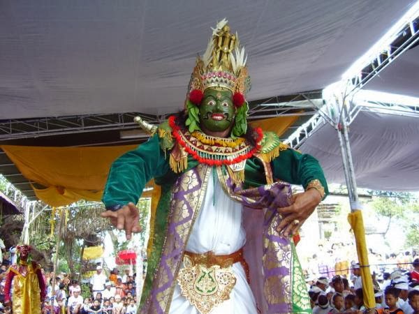 Dari Wayang Wong Tejakula Melacak Kembali Kelahiran Seni Topeng Dunia ...