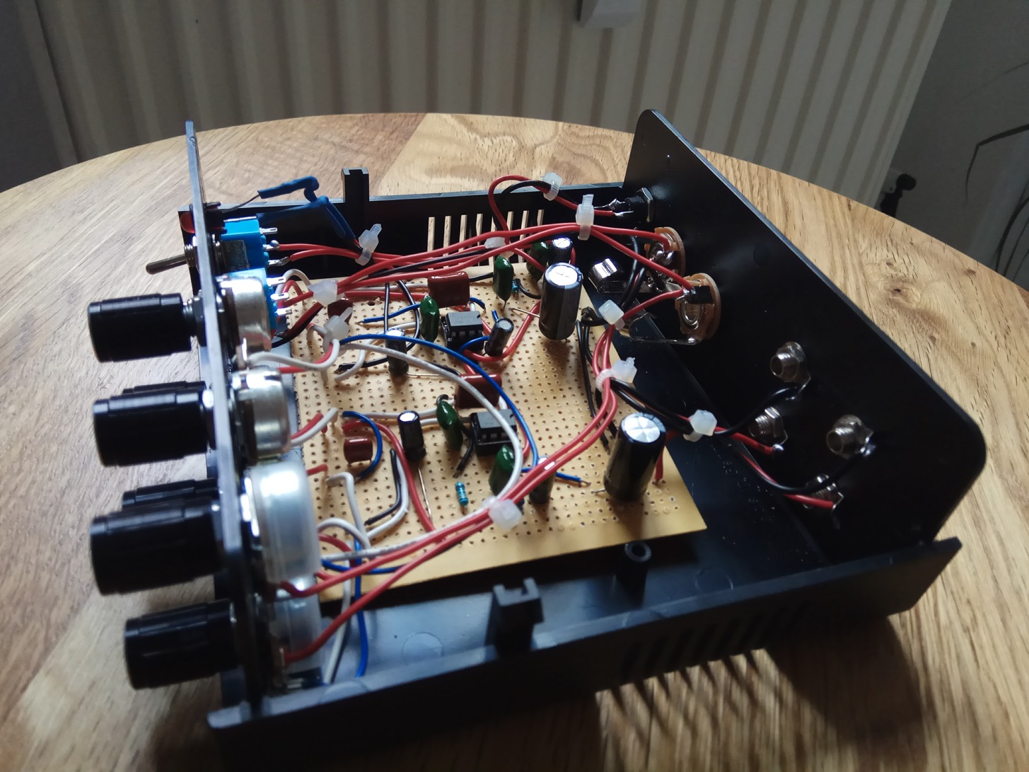 Blog Hoskins: DIY Audio Amp