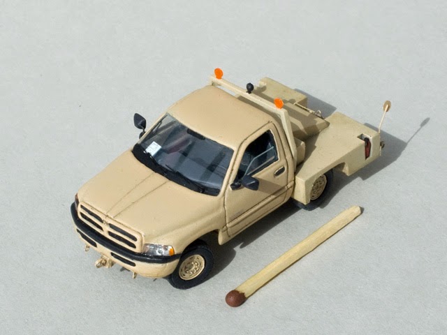 F4Models Site: USAF 2000s Flight Line Tow Tractor Model