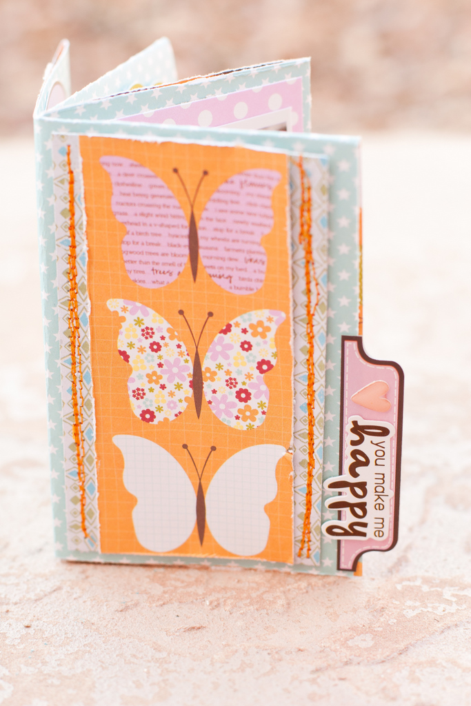 Scrapbook Sussies: Mini Book Tutorial