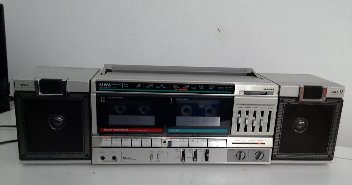 É da sua época?: [1980] Radio Gravador Aiwa Boombox Ca W50