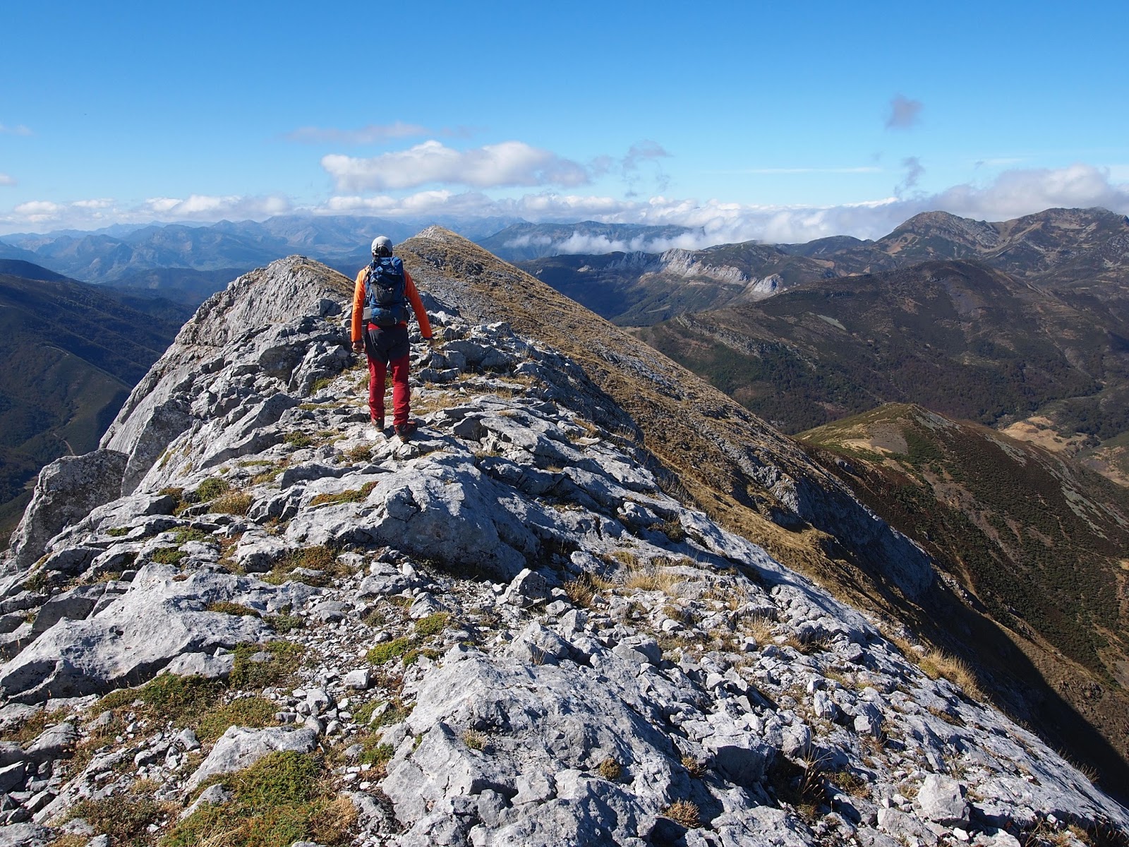Cumbres de la Cordillera: Alto de La Panda y Peñas Corcadas
