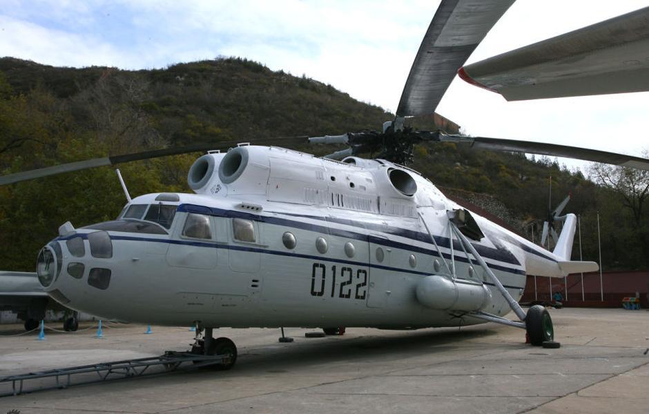 Mil Mi-6 Hook Heavy Transport Helicopter @ Beijing Aviation Museum ...