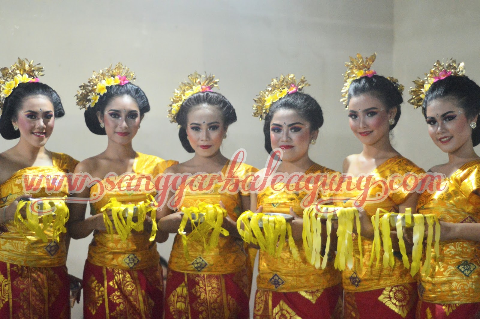 Penari Bali Surabaya: Tata Rias Penari Bali