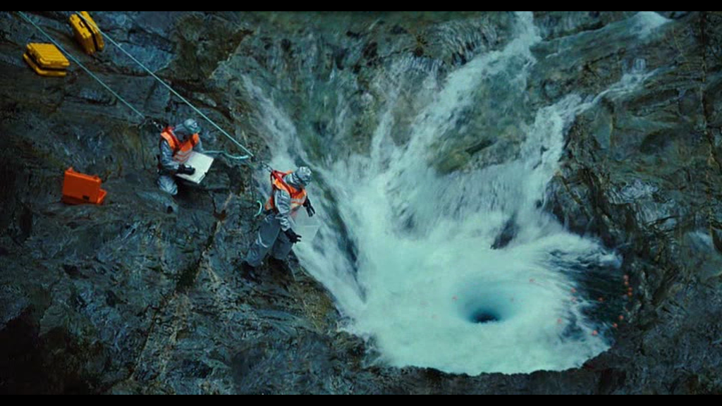 Sir Ronnie.: The mysterious "Devil's Kettle" waterfalls