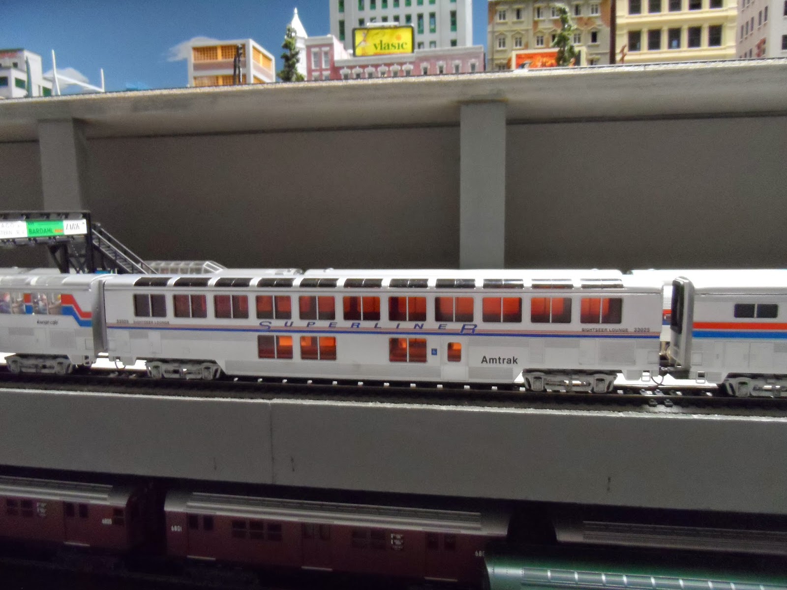 New York Central Train Layout: Amtrak Train# 91 / 92 "Silver Star"