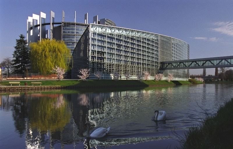 Parlamentul European - istoria si competente