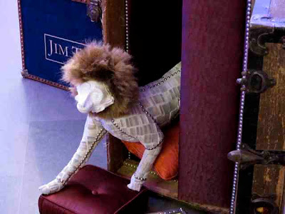 The Peak of Chic®: Jim Thompson at the Musée Guimet