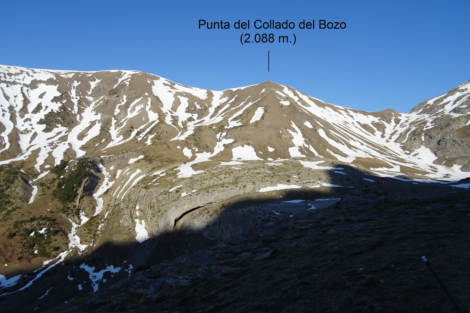 elpirineodejose: Punta del Collado del Bozo (2.088 m.). Valle de Aísa