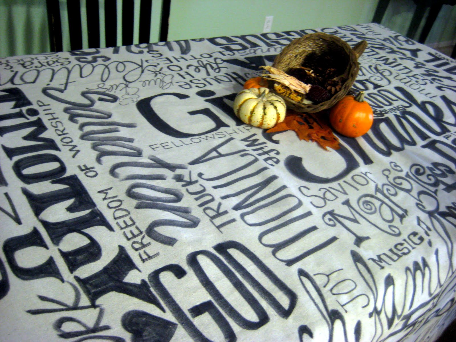 A day in the life of Ruth...: DIY Thanksgiving Tablecloth