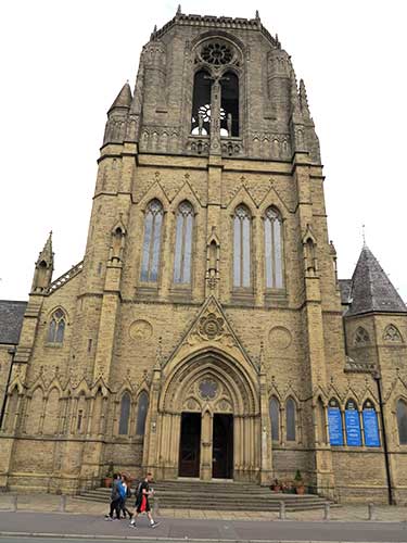 Church of the Holy Name of Jesus Manchester - Britain All Over Travel Guide